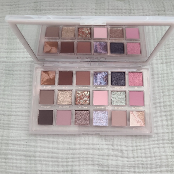 HUDA BEAUTY | Makeup | Huda Beauty Rose Quartz Eyeshadow Palette | Poshmark
